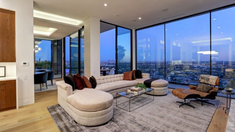 Sunset View Modern Home in Hollywood Hills by Studio Tim Campbell