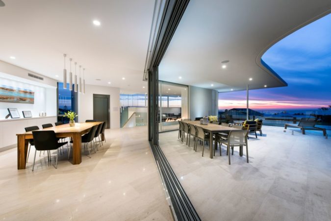 City Beach House In Perth, Australia by Cambuild & Banham Architects
