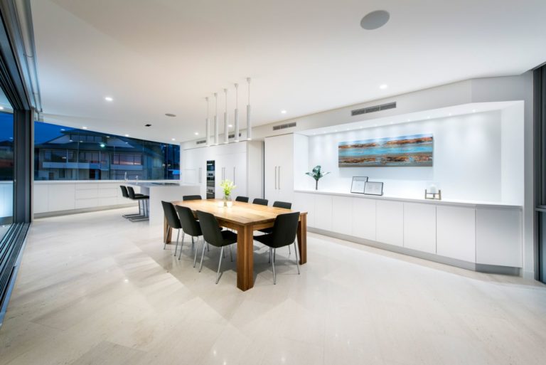 City Beach House In Perth, Australia by Cambuild & Banham Architects