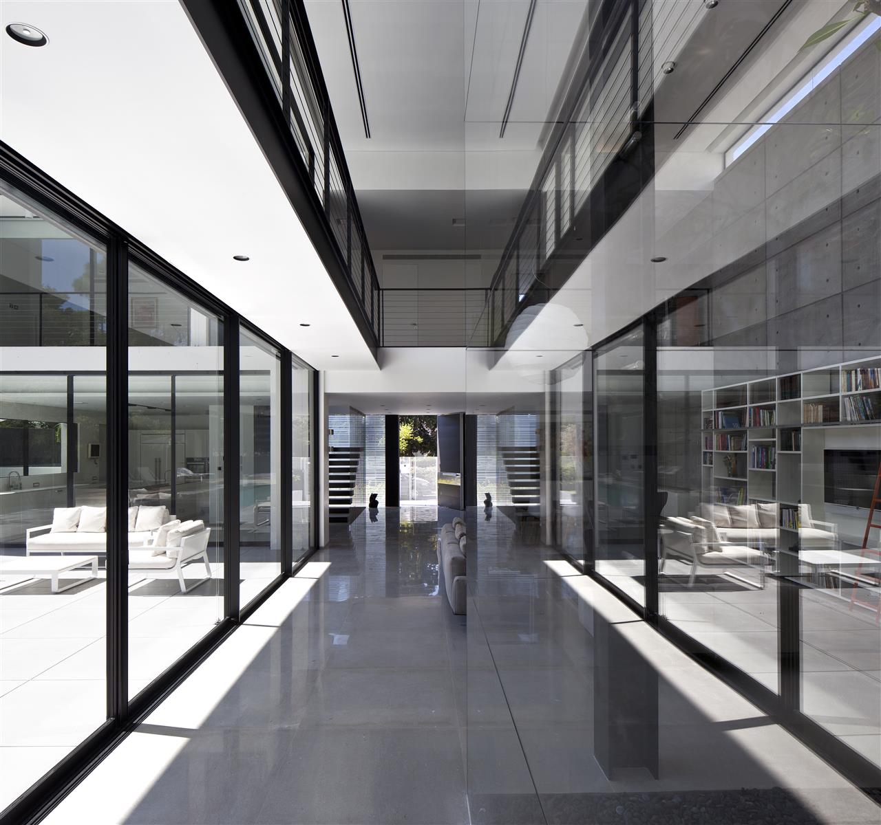 Spectacular Haifa Modern House in Israel by Pitsou Kedem