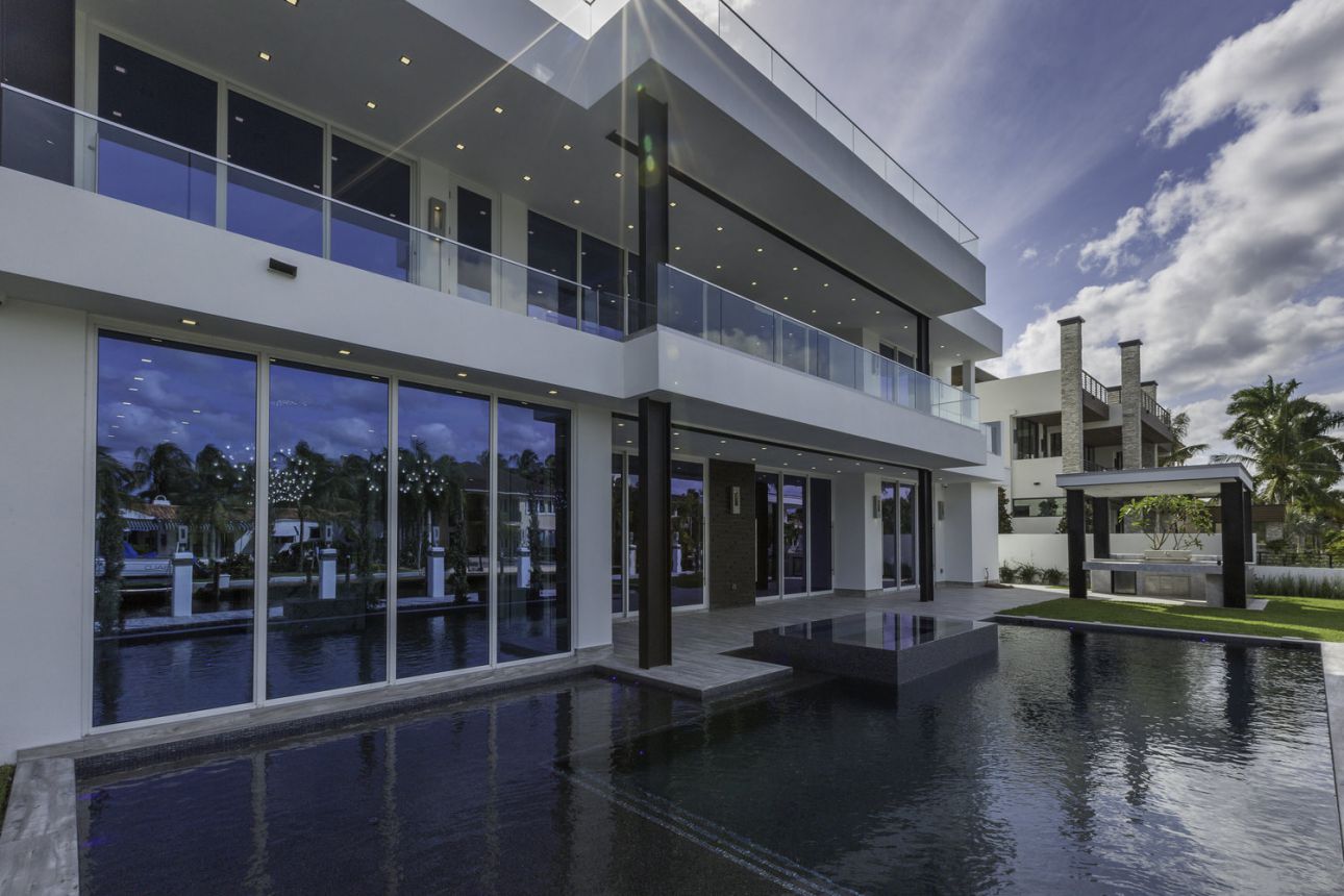 Tour of Fantastic Ultra Modern Home in Fort Lauderdale, Florida