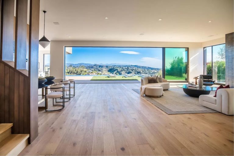 1030 Somera Rd - California's Quintessential Lifestyle hits Market