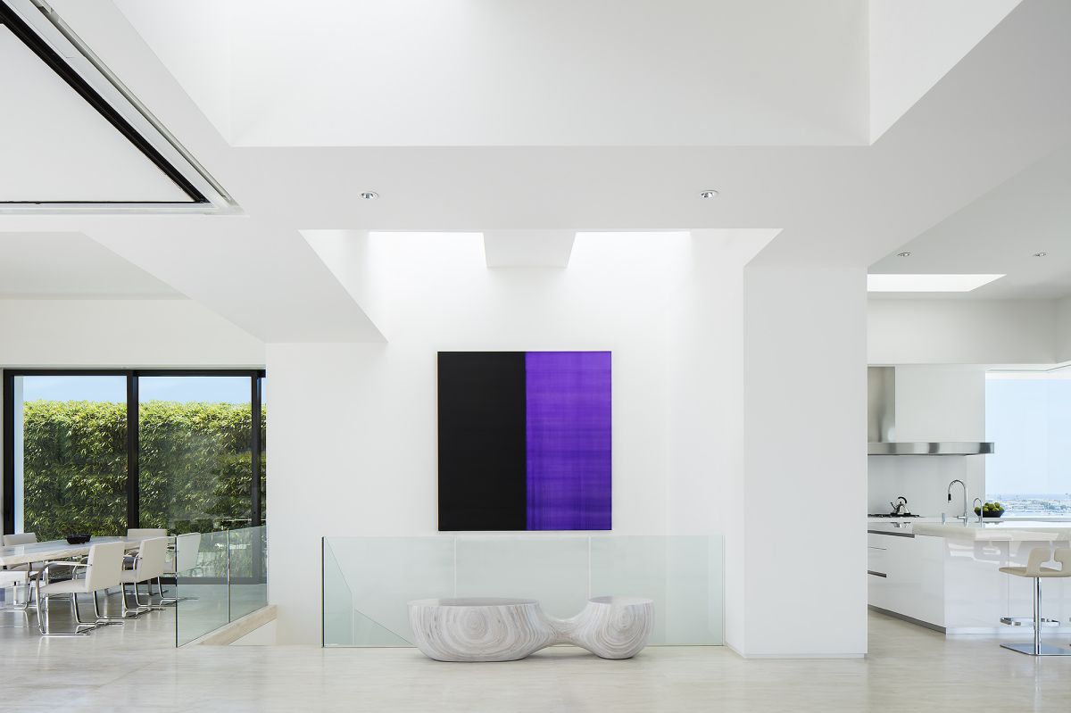 Dolphin Ter Contemporary Home in Corona Del Mar by Avalon Architecture