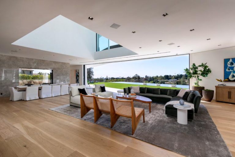 Beverly Hills Modern Masterpiece hits Market for $18.725 Million.