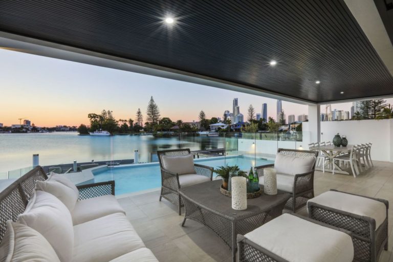 An Architecturally Designed Modern Home in Queensland, Australia