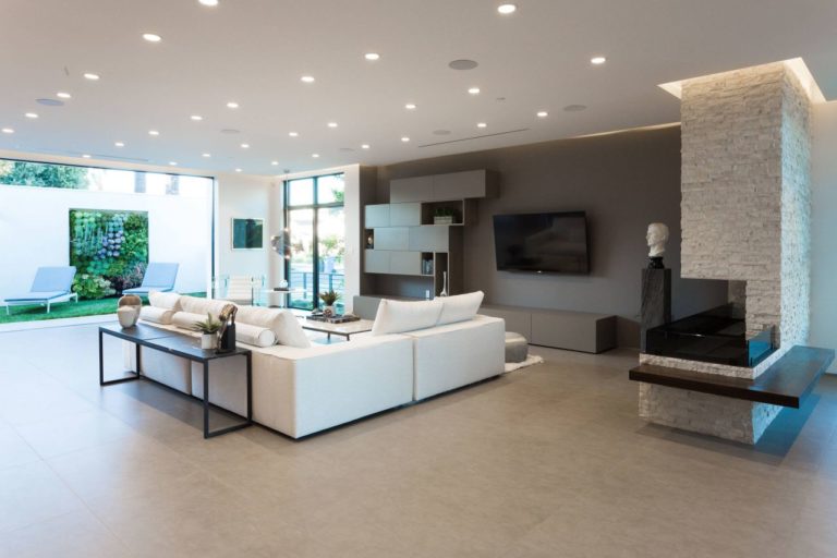 Clifton Way Modern Home by 4br Design-Modern Luxury Interior Design