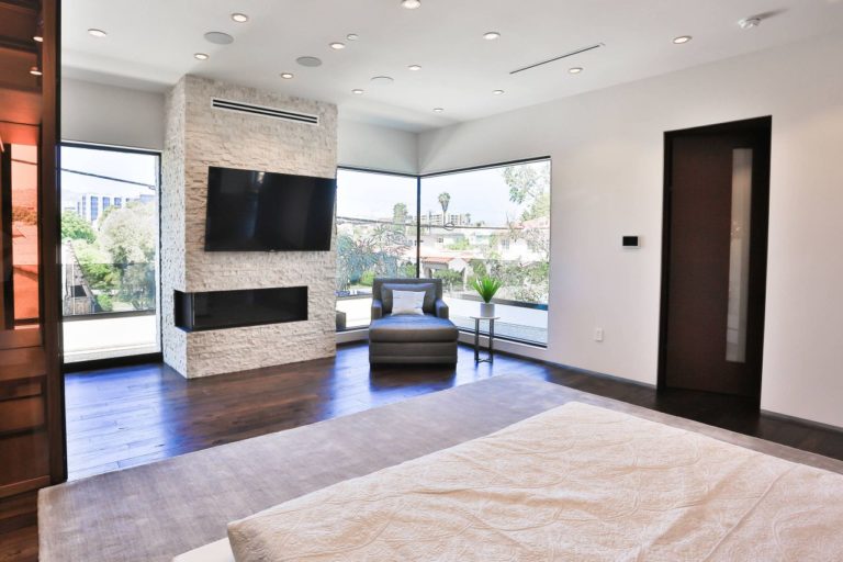 Clifton Way Modern Home by 4br Design-Modern Luxury Interior Design