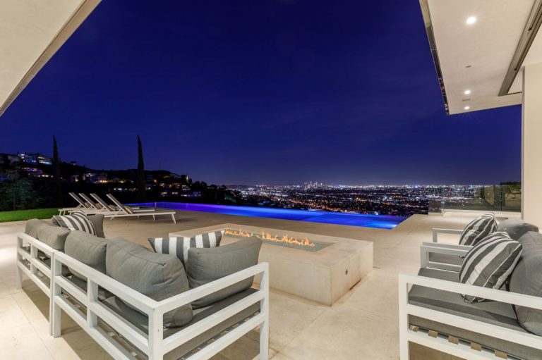 $13.5 Million Tanager Contemporary Dream with Explosive Views