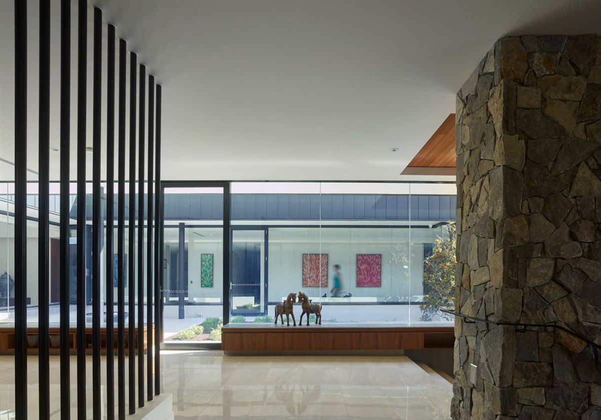 C2 House in Brisbane, Australia by Ellivo Architects