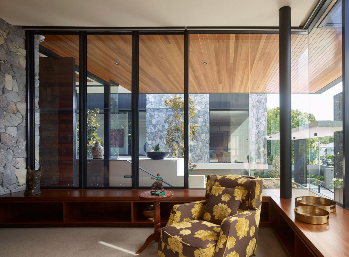 C2 House in Brisbane, Australia by Ellivo Architects