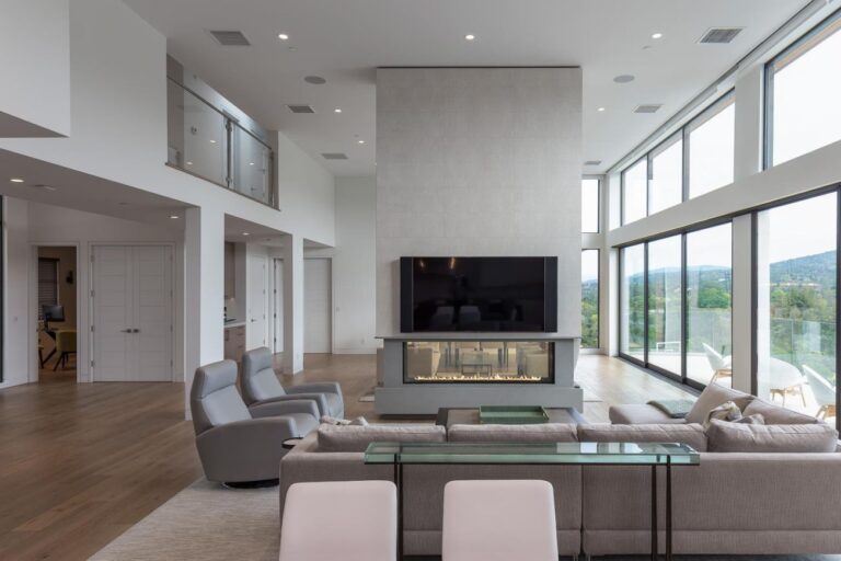 Ruth Residence in Los Altos Hills by M. Designs Architects