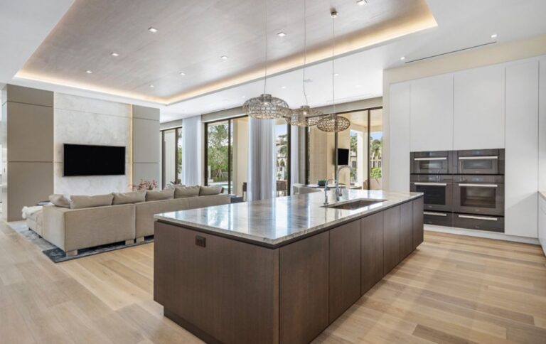 Alexander Palm Modern Home in Boca Raton by Stofft Cooney Architects