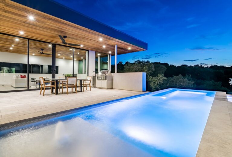 Riley Way Residence in Austin, Texas by Matt Fajkus Architecture