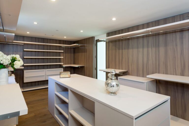 California House with Exceptional Design in Agoura for Sale $4.25 Million