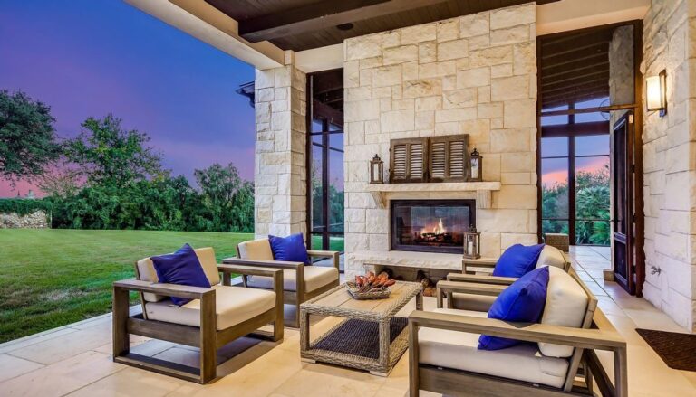 Transitional Texas Residence in Austin by Cornerstone Architects