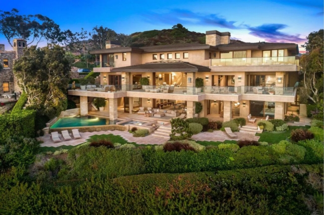 Architectural Masterpiece above The Ocean on The Towering Bluffs of ...
