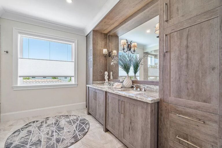 Magnificent Custom-built Boca Raton Home for Sale at $3.975 Million