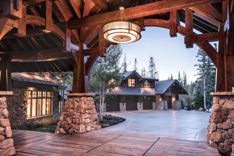 Exceptional Utah Mountain Home on White Pine Canyon by Upwall Design ...