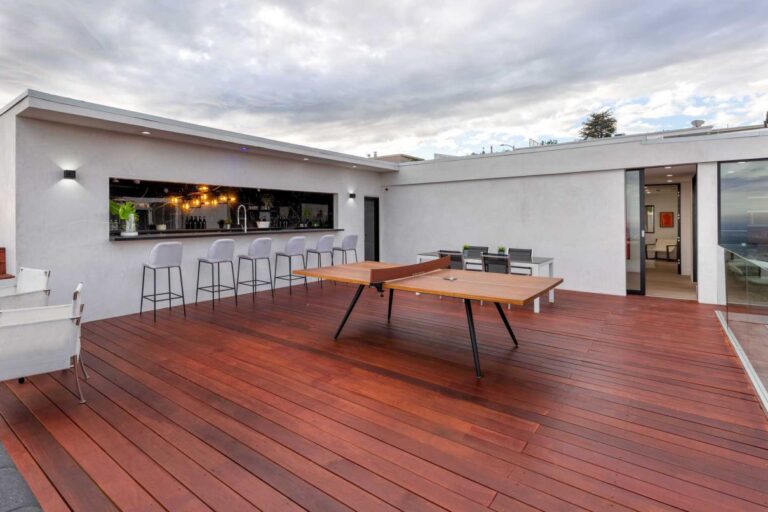 An Ultra Modern Luxury Home in Los Angeles for Rent $45,000 per Month