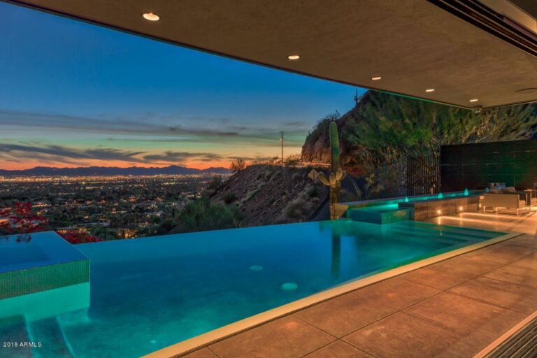 Magnificent Contemporary Glass Home in Phoenix for Sale at $5,995,000