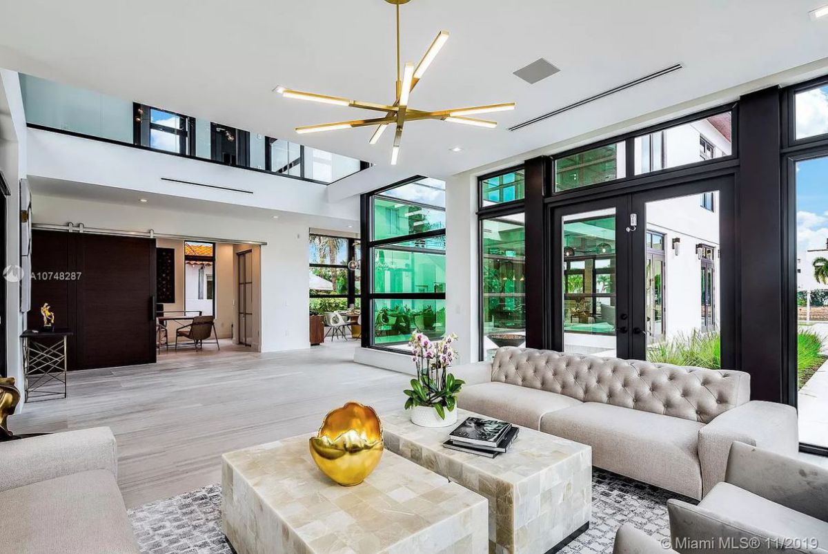 Stunning North Meridian House in Miami Beach for Sale at $5,450,000