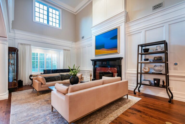 Absolutely Spectacular Hamptons Style House in Thousand Oaks, California