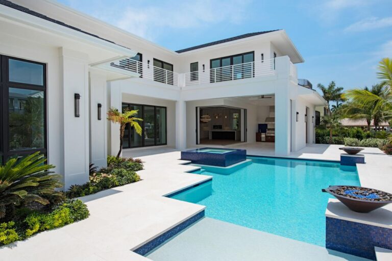 Naples Contemporary Home offers Captivating Views and Clean Lines