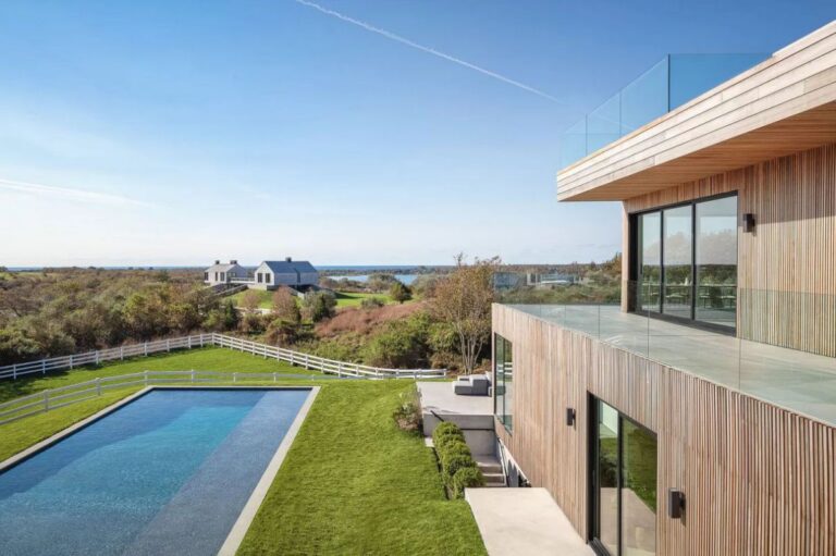 Stunning New Modern House in New York hits Market for $12,500,000