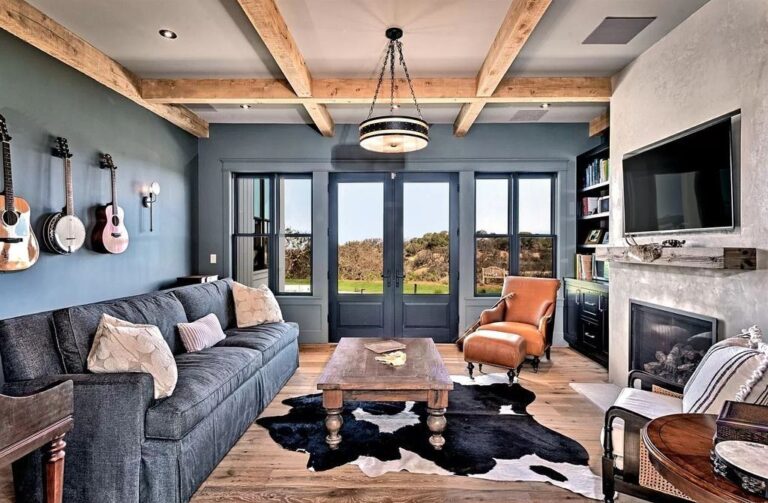 Modern Farmhouse in Healdsburg Set on 77 Acres Asking for $7,890,000