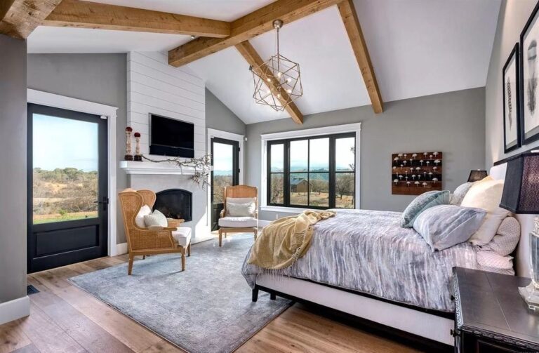 Modern Farmhouse in Healdsburg Set on 77 Acres Asking for $7,890,000