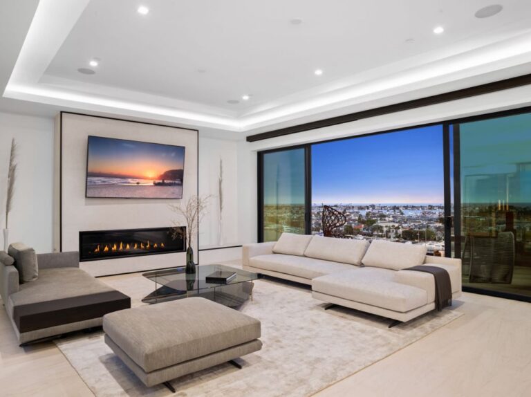 This $19,100,000 California House is A Remarkable Residence of Luxury