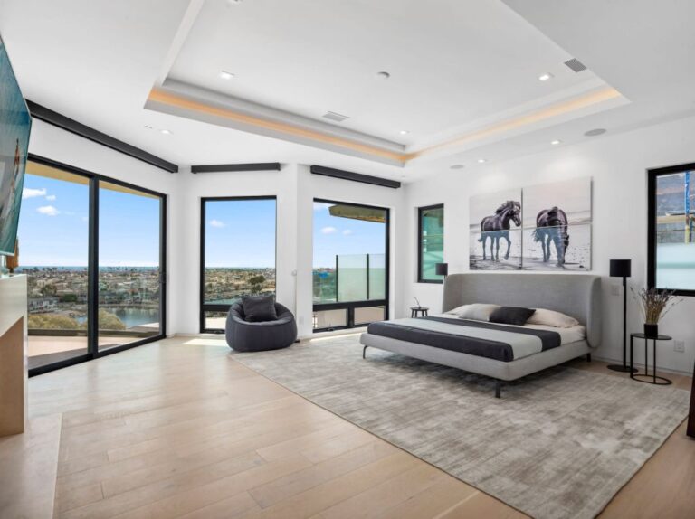 This $19,100,000 California House is A Remarkable Residence of Luxury