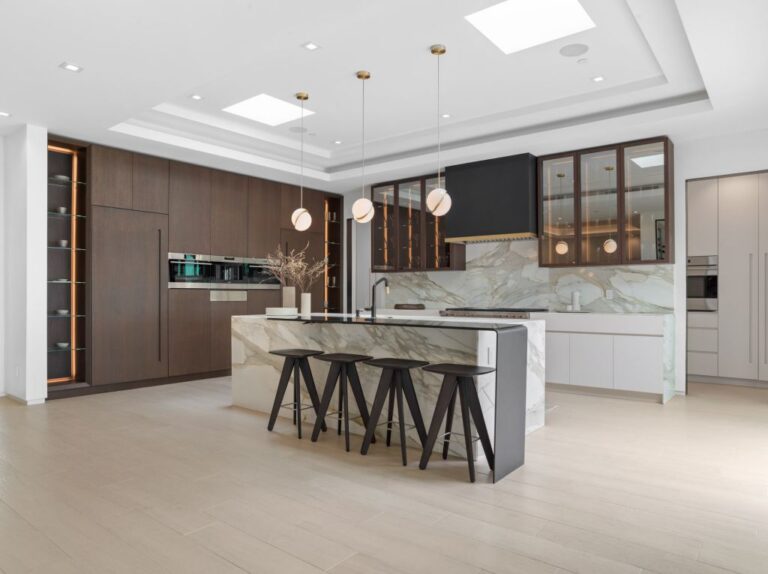 This $19,100,000 California House is A Remarkable Residence of Luxury