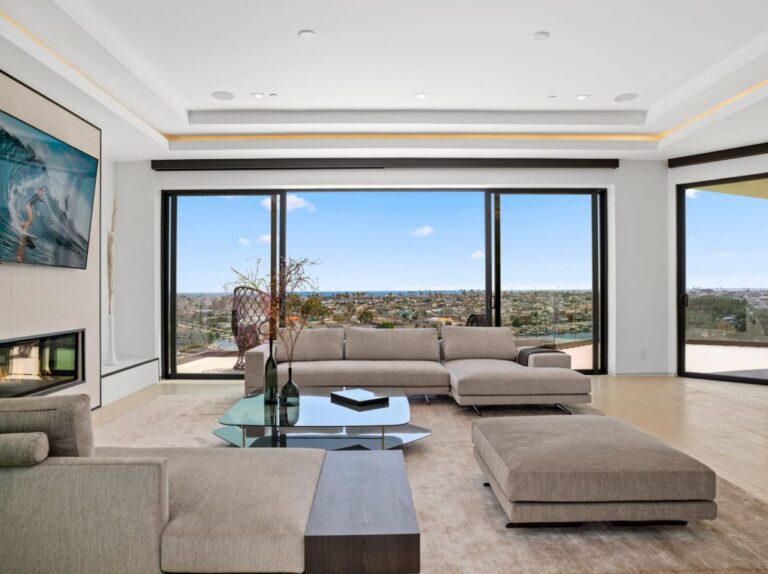 This $19,100,000 California House is A Remarkable Residence of Luxury