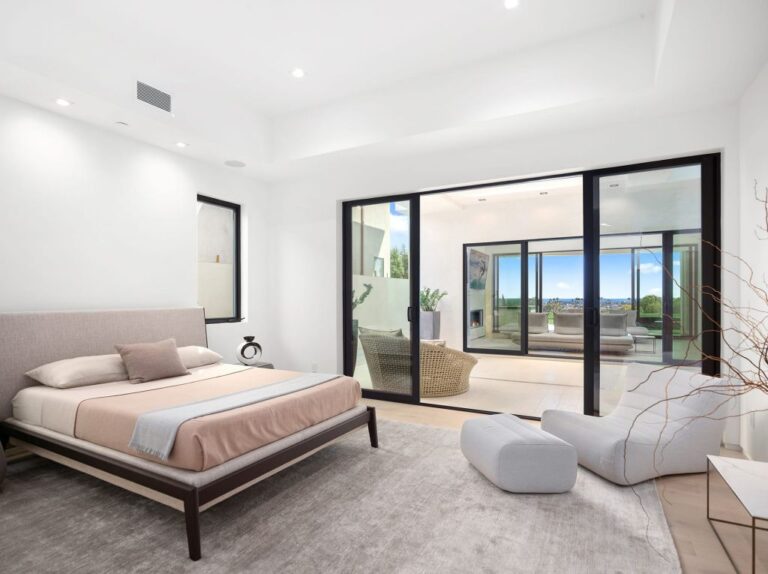 This $19,100,000 California House is A Remarkable Residence of Luxury