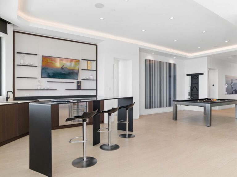 This $19,100,000 California House is A Remarkable Residence of Luxury