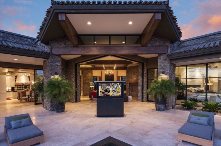 This Arizona Desert Mountain Home has breathtaking panoramic views