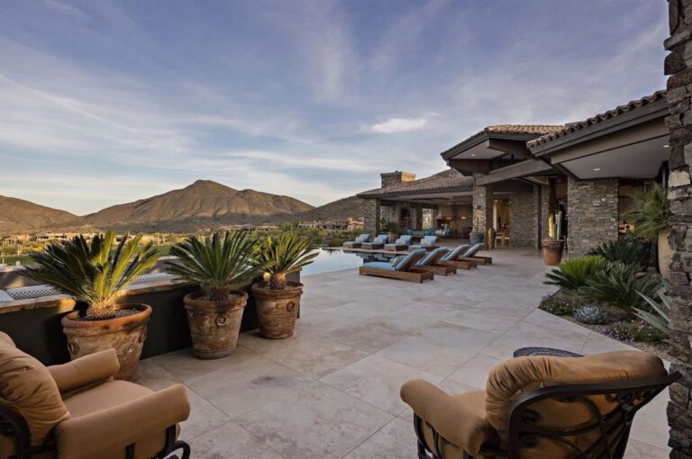 This Arizona Desert Mountain Home has breathtaking panoramic views