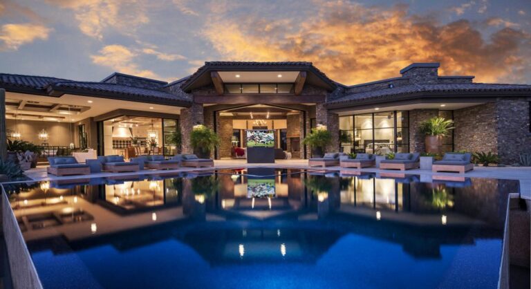 This Arizona Desert Mountain Home has breathtaking panoramic views