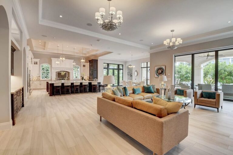 This Incredible $6,295,000 Boca Raton House offers Resort Style Living