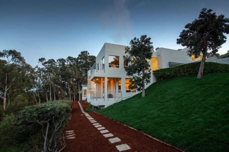 Outstanding Architectural Home with A Long Sweeping Driveway in ...