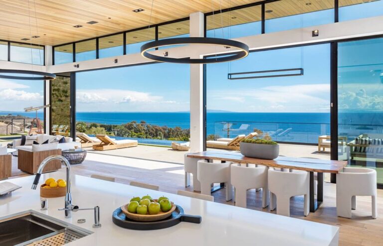 Stunning Home in Malibu offers Luxurious Lifestyle Asking for $11,750,000