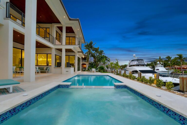 Exceptional Florida Waterfront Home with luxury finishes Sells $4,425,000
