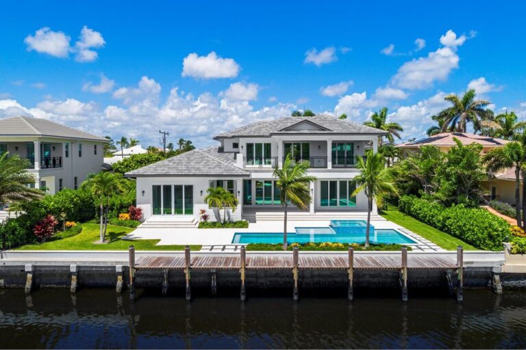 Timeless Elegant Estate in Ocean Ridge designed by Stephen Varga