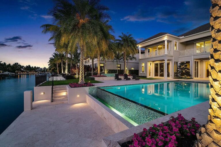 Beautiful Custom Waterfront Transitional Home in Boca Raton