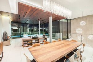 Friendly Architectural House in California with a Sun Power Solar System