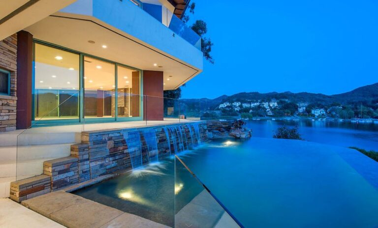 Impressive Mountain View Home in California built by Michael Barsocchini