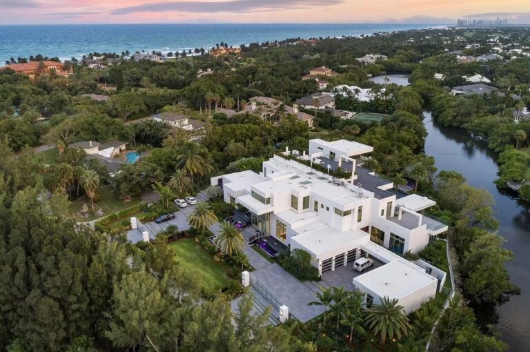 Perfectly Designed Florida Contemporary Mansion meets any Lifestyle