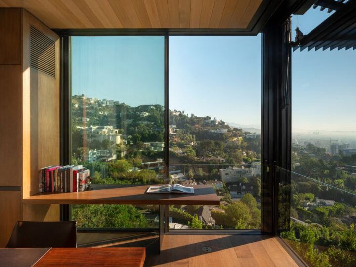 Stunning High-tech Design of Collywood House by Olson Kundig