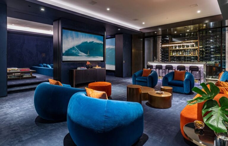 A $32,500,000 Spectacular Hillside Glass-walled Mansion in Beverly Hills